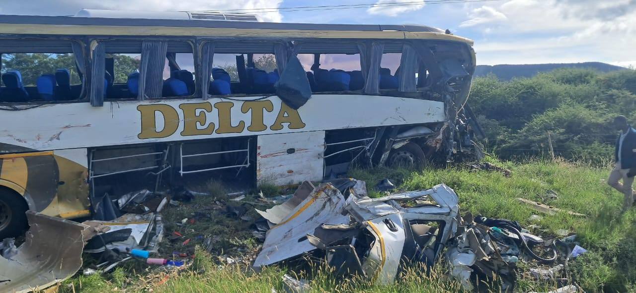 Two Drivers Die After Zimbabwe-Bound Delta Bus Crashes In Limpopo ...